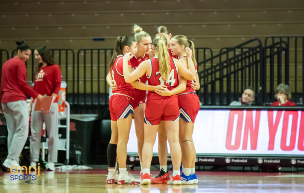 NJIT WBB Rides Early and Hot Start in Wire-to-Wire Win Over Sacred ...